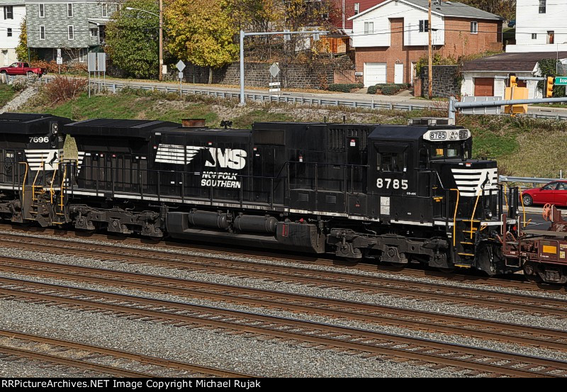 NS 8785